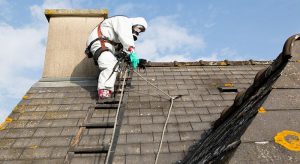 Comment rénover un toit avec de l'amiante